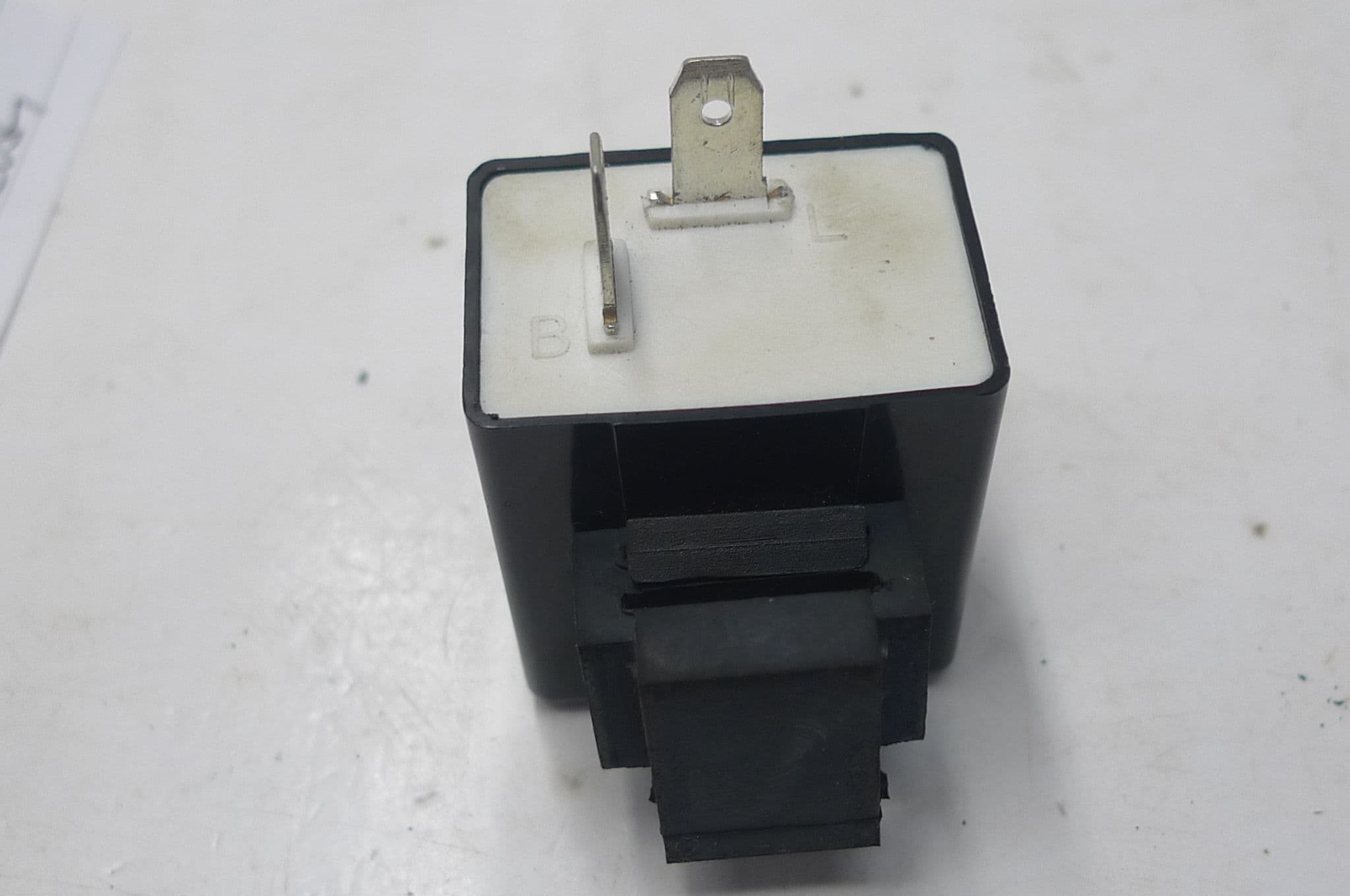 SINNIS HOODLUM 125 BREAKING FLASHER INDICATOR RELAY LOC-C